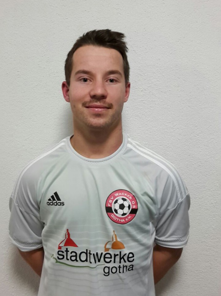 Florian Serick neuer Mann im Wacker-Mittelfeld